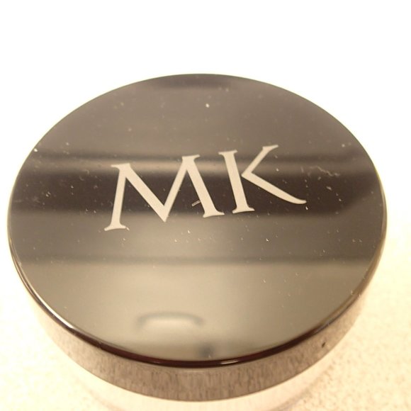 Mary Kay | Makeup | Mary Kay Translucent Loose Powder 39 Oz | Poshmark